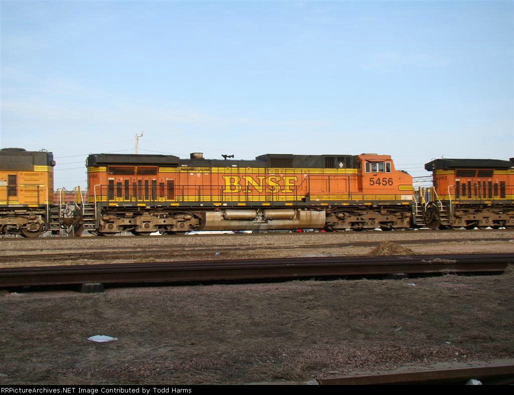 BNSF 5456